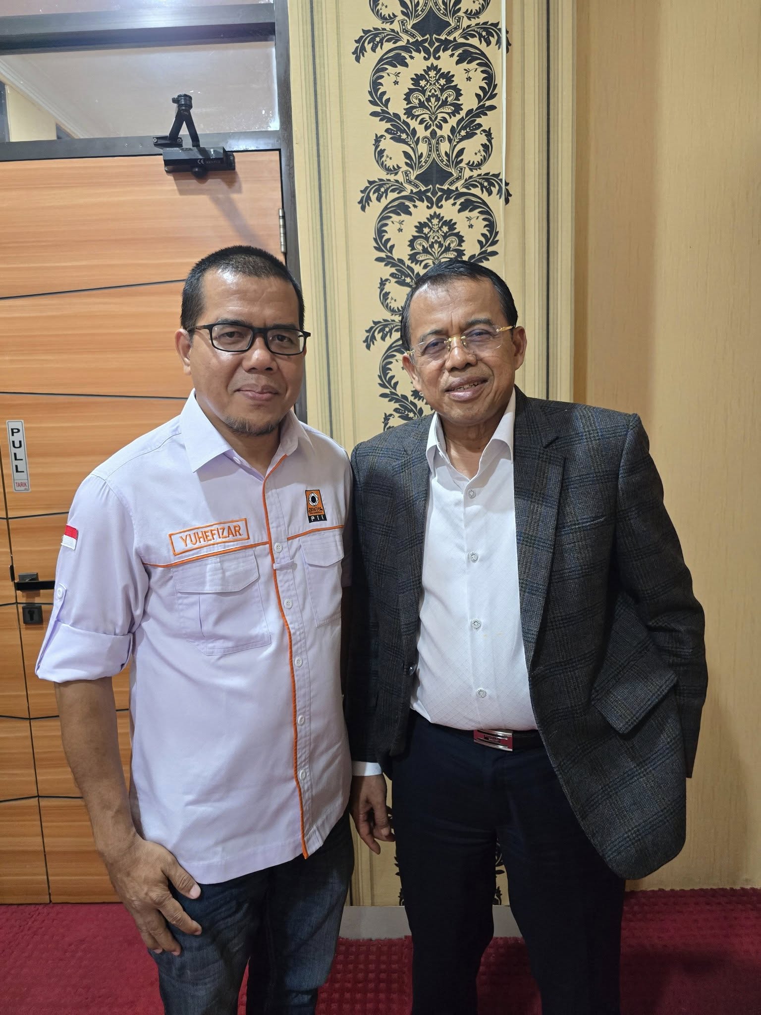 Kunjungan DPW IAII Nusantara Sumbar ke Universitas Negeri Padang: Prof ...